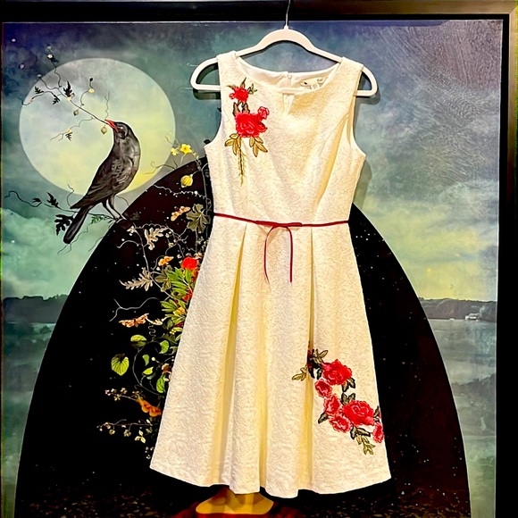 Modcloth | Dresses | Modcloth Yumi White Lace Formal Dress | Poshmark